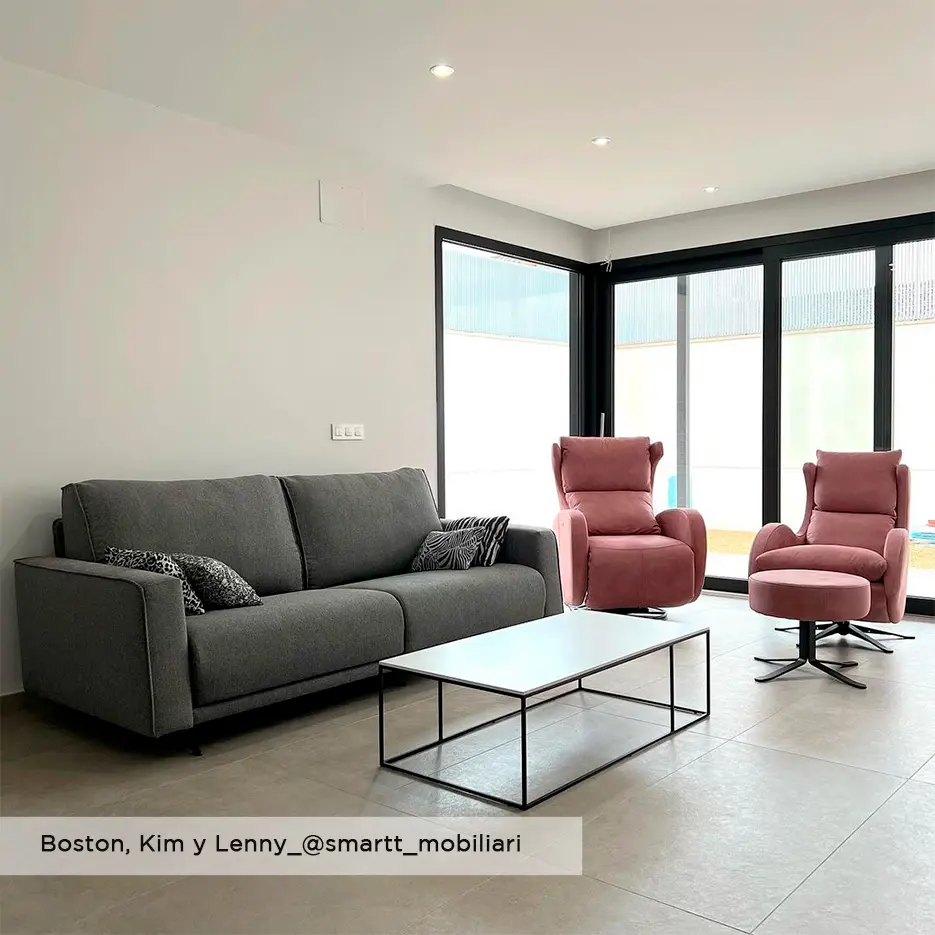 Boston Kim y Lenny Smartt mobiliari